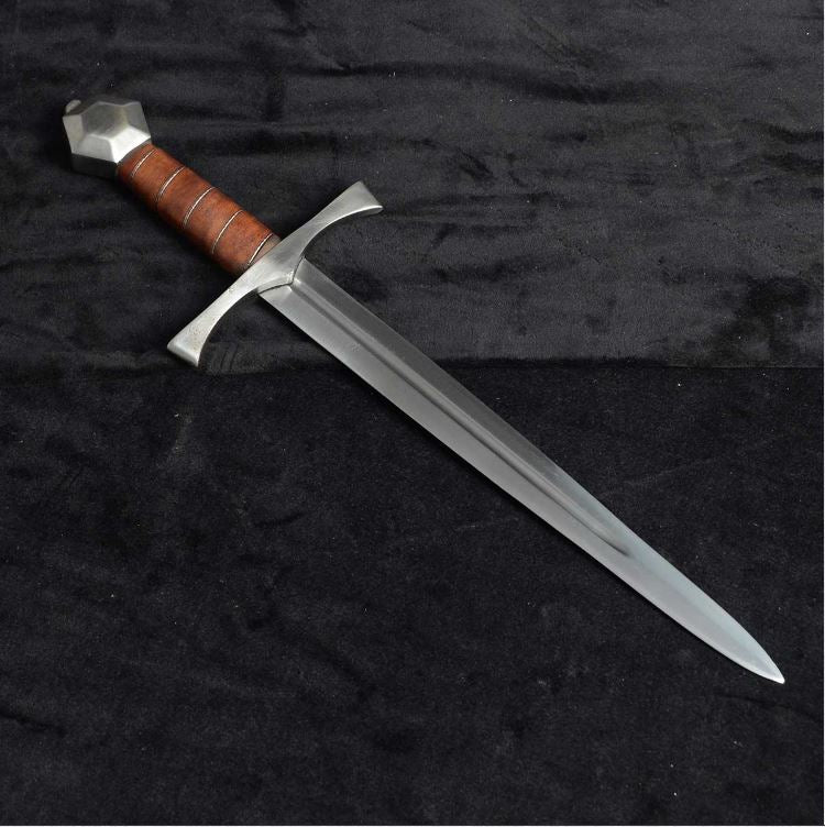 Medieval Swept Hilt Dagger – Esford Armoury