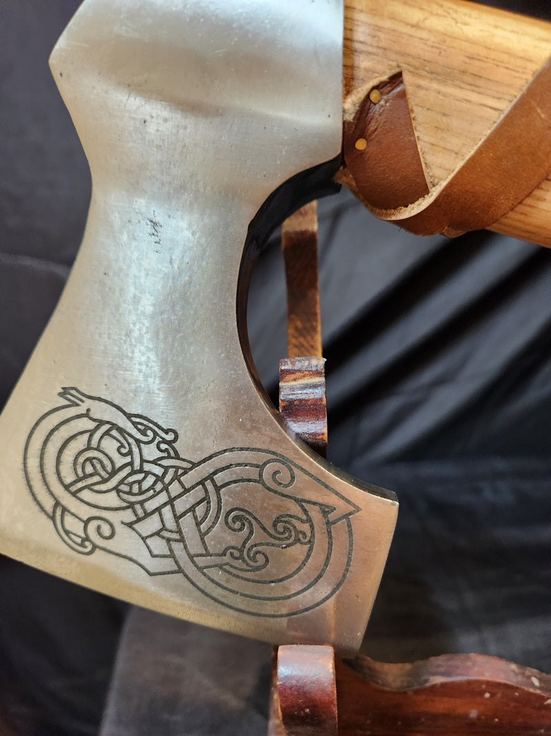 Bearded Etched Axe - Type D – Esford Armoury